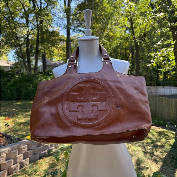 Tory Burch | Bags | Tory Burch Bombe Tote Purse Brown Leather See ...